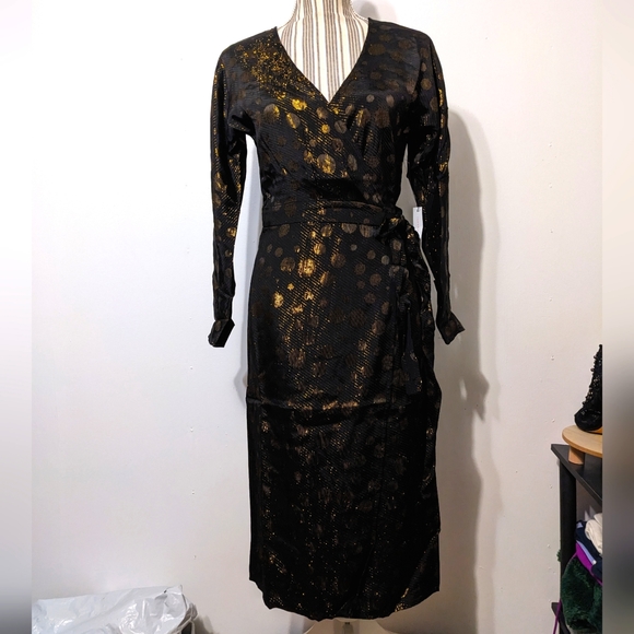 Modcloth | Dresses | Modcloth Wrap V Neck Dress With Ties Gold Metallic ...